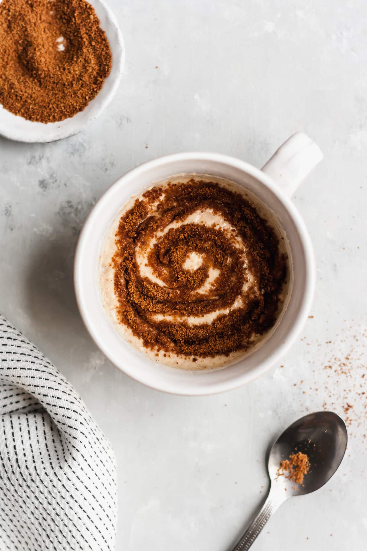 Cinnamon Roll Microwave Mug Cake Recipe - Kim's Cravings