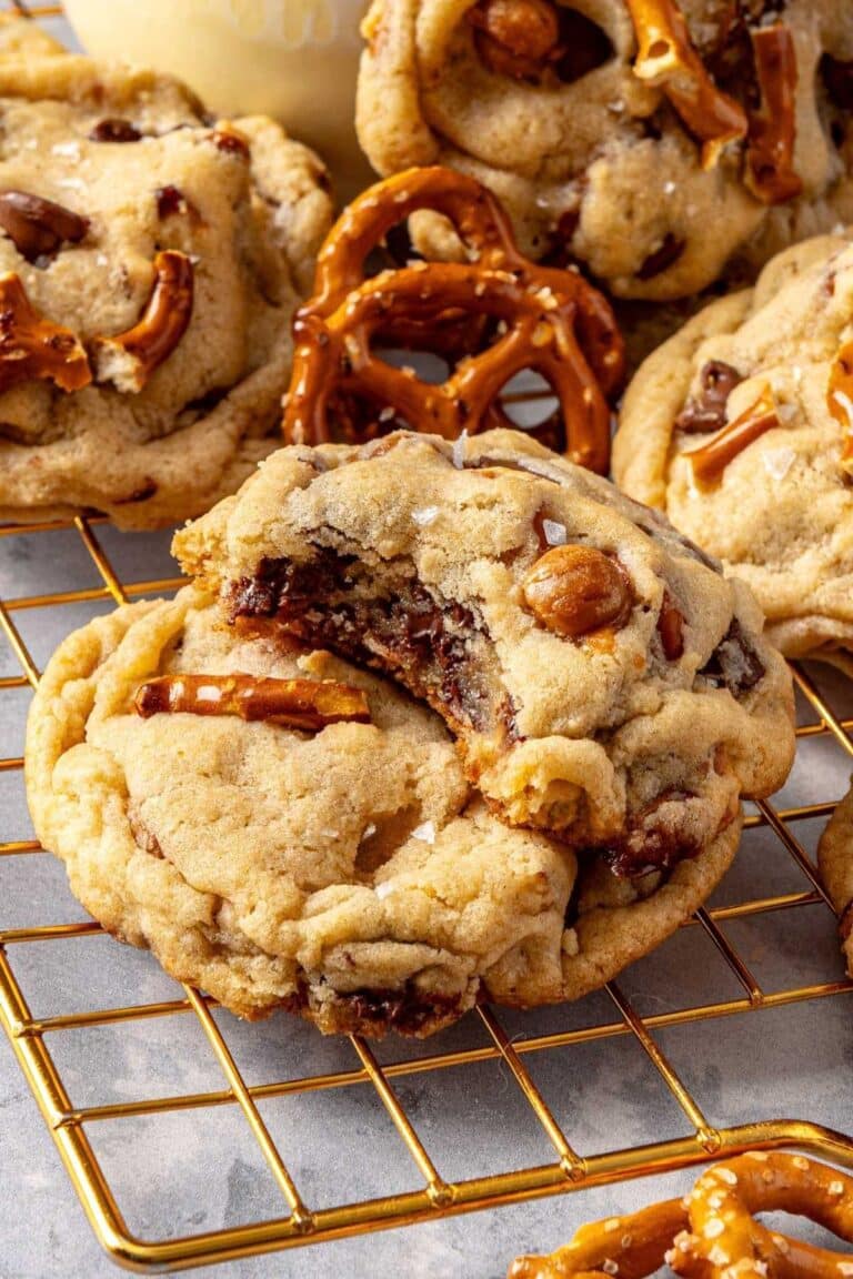 Kitchen Sink Cookies (Panera Copycat) - Kim's Cravings